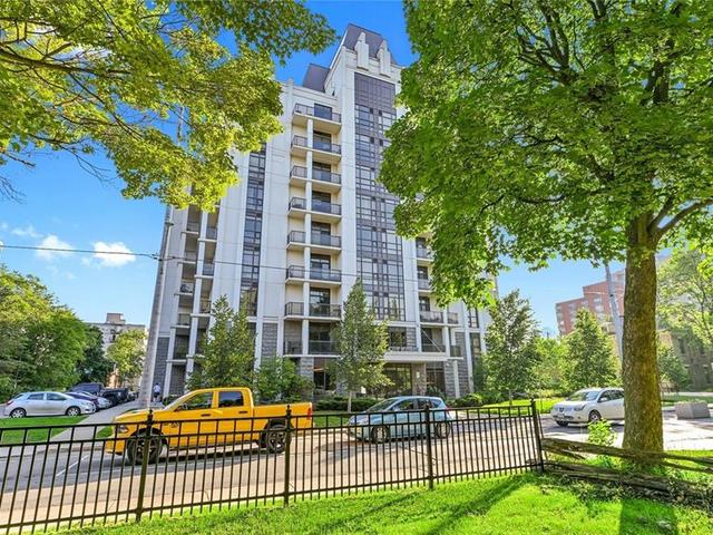 204 - 90 CHARLTON Avenue W, Hamilton | Sold, H4111023 | Condos.ca