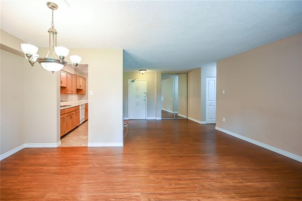 101 - 1964 Main Street W, Hamilton | Sold, H4111572 | Condos.ca