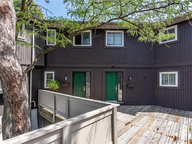 30 - 6855 GLEN ERIN Drive, Mississauga | Sold, H4114262 | Condos.ca