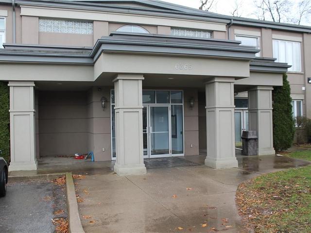 208 - 6365 DRUMMOND Road, Niagara Falls | Sold, H4123287 | Condos.ca
