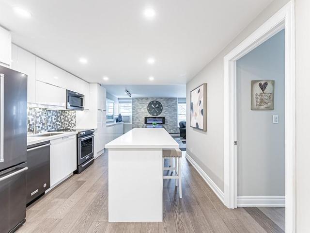 201 - 1377 Lakeshore Road, Burlington | Sold, H4130101 | Condos.ca