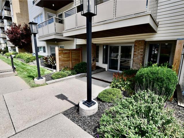 304 - 78 Roehampton Avenue, St. Catharines | Sold, H4140862 | Condos.ca