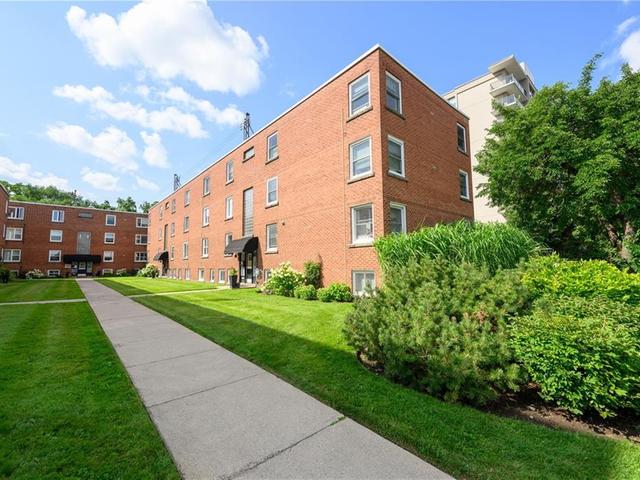 4 - 1351 Lakeshore Road, | Sold, H4171356 | Condos.ca