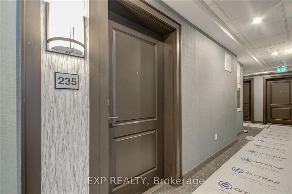 235 - 10 Mallard Trail, Hamilton | Expired, H4190765 | Condos.ca