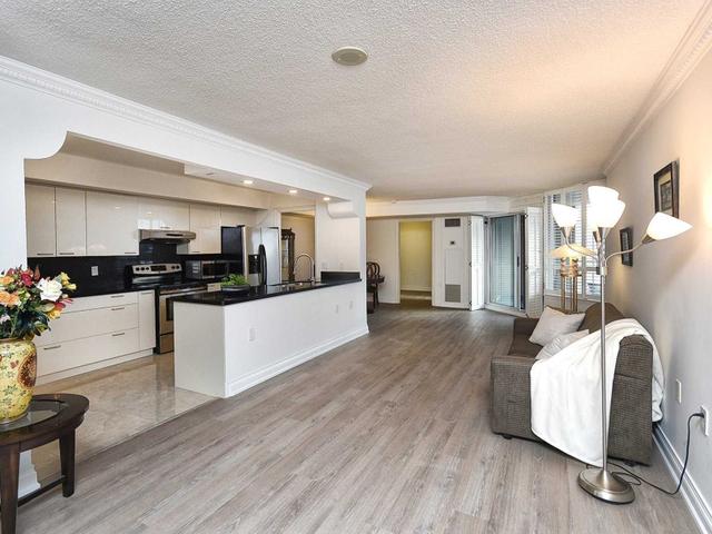 722 - 9017 Leslie St, Richmond Hill | Sold, N4769611 | Condos.ca
