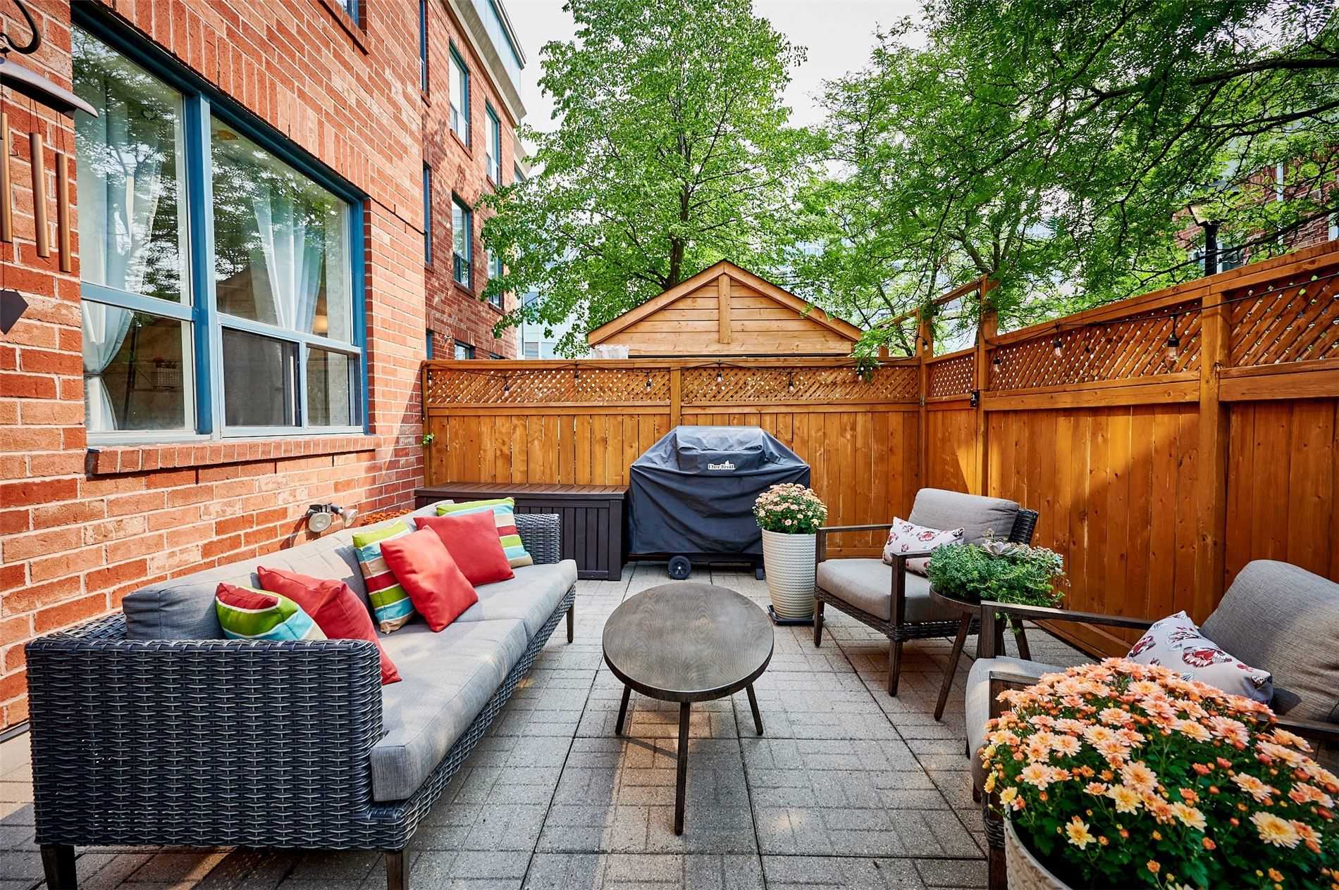 110 - 7378 Yonge St, Thornhill | Sold, N4922400 | Condos.ca