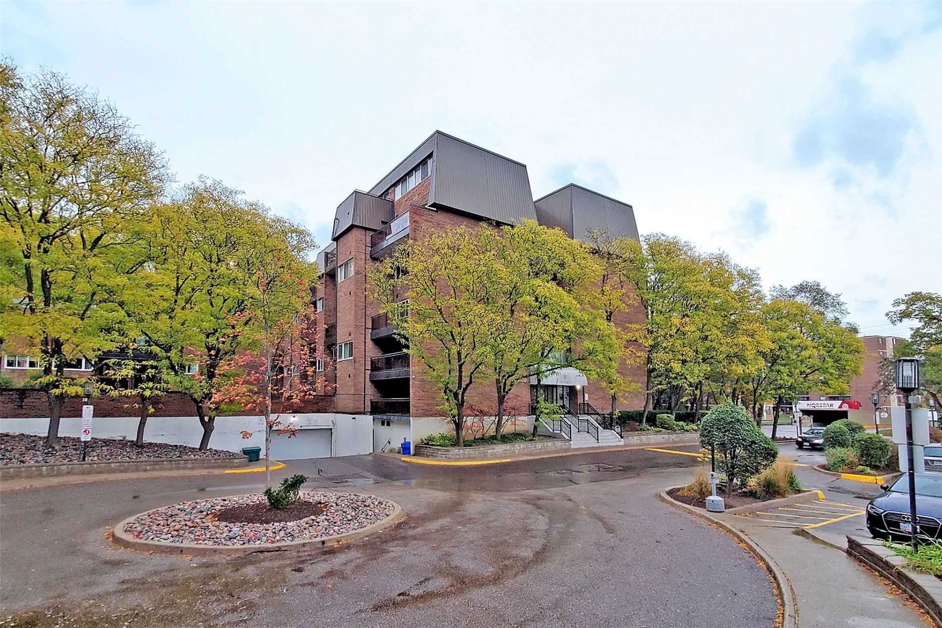 B 160 - 16 Elgin St, Thornhill | Sold, N4956385 | Condos.ca