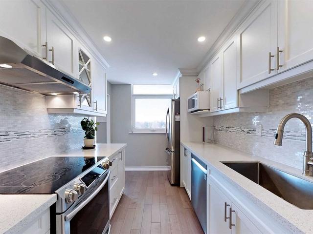 807 - 7811 Yonge St, Thornhill | Sold, N4990682 | Condos.ca