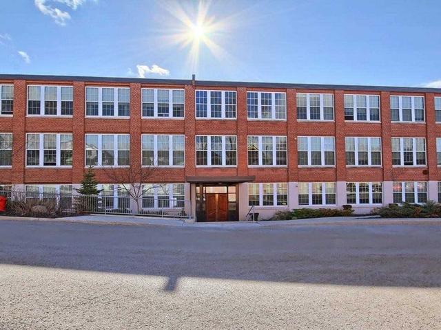 309 - 543 Timothy St, Newmarket | Sold, N4998409 | Condos.ca