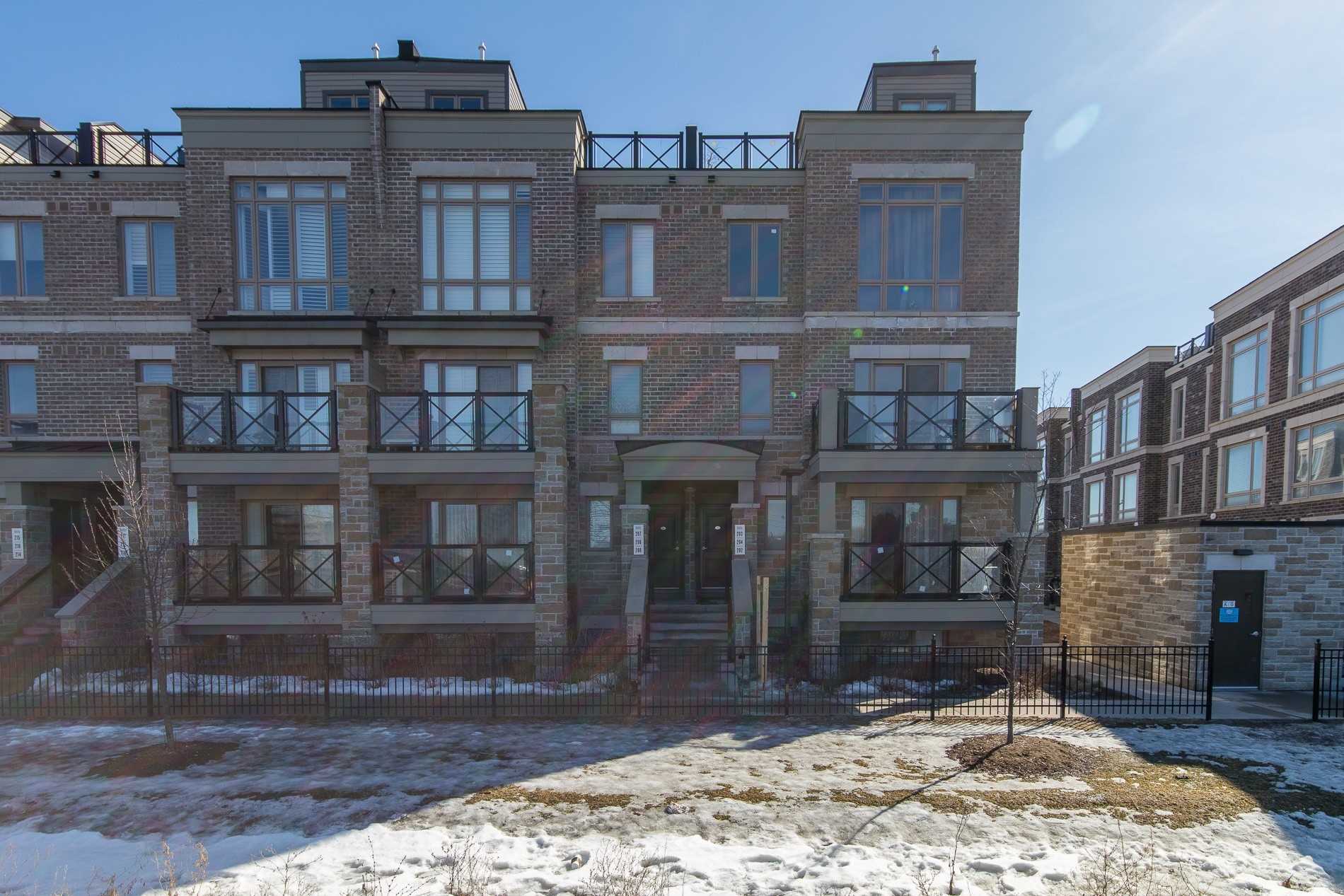 203 - 10 Dunsheath Way, Markham | Sold, N5145492 | Condos.ca