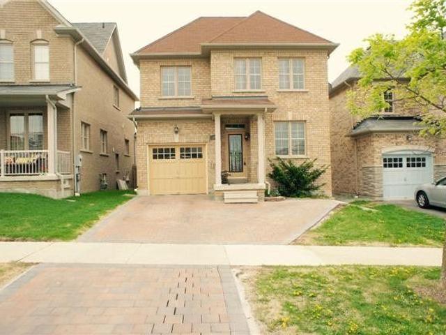 255 Queen Filomena Ave, Maple, ON | Condos.ca