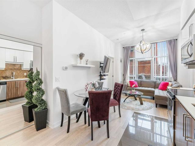 103 - 9201 Yonge St, Richmond Hill | Terminated, N5452507 | Condos.ca