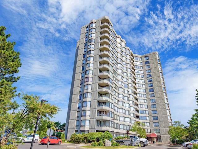 211 - 7460 Bathurst St, Thornhill | Sold, N5752553 | Condos.ca