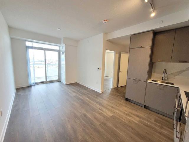 802 - 10 Honeycrisp Cres, Vaughan | Leased, N5847896 | Condos.ca