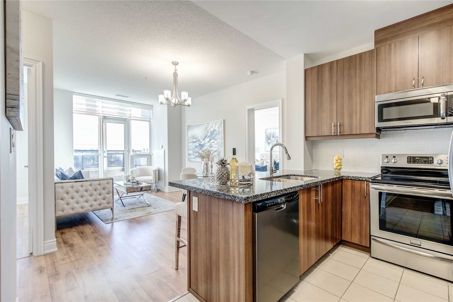 406 - 2396 Major Mackenzie Dr W, Maple | Sold, N5863928 | Condos.ca