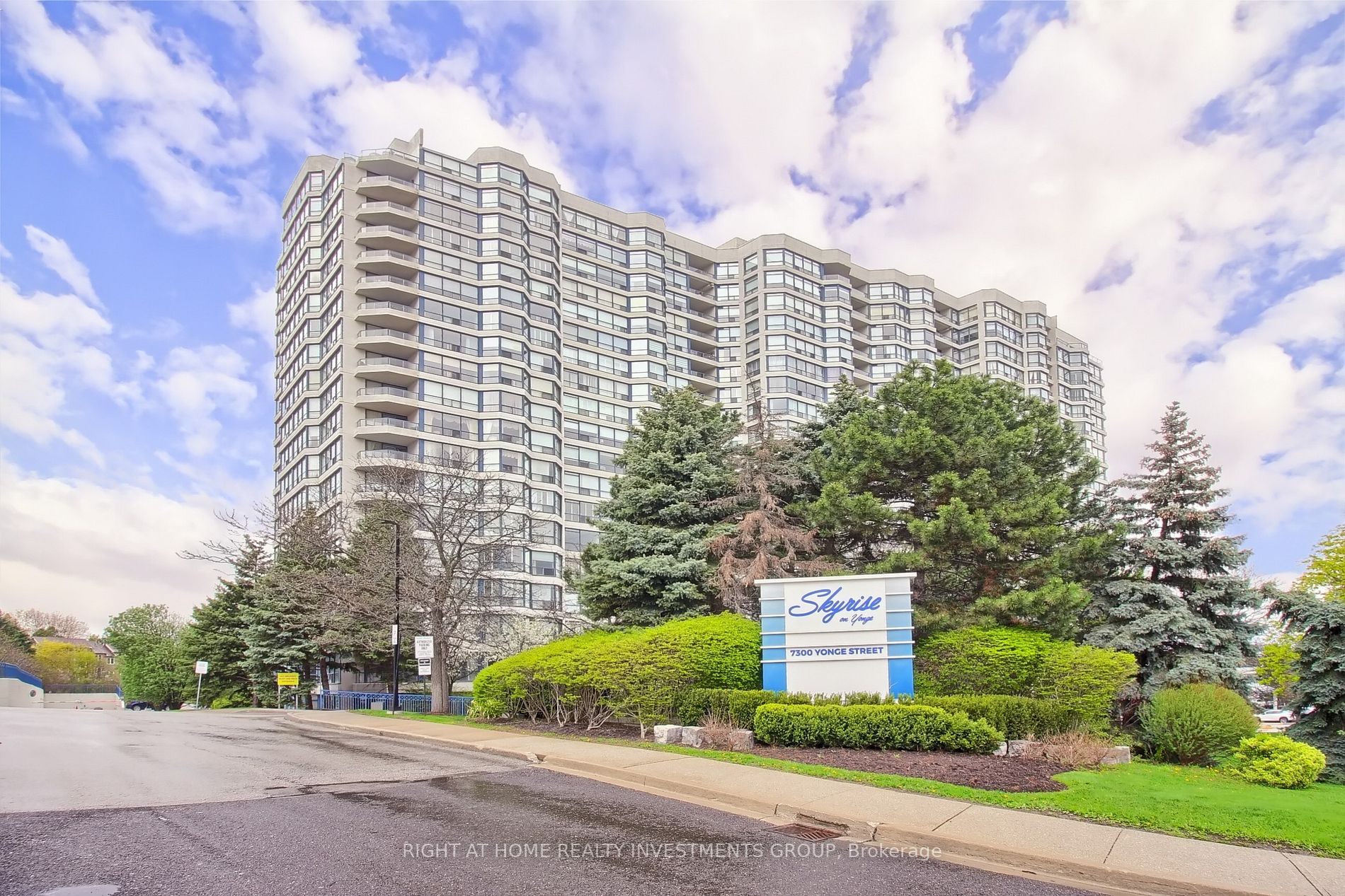 1612 - 7300 Yonge St, Thornhill | Sold, N5931756 | Property.ca