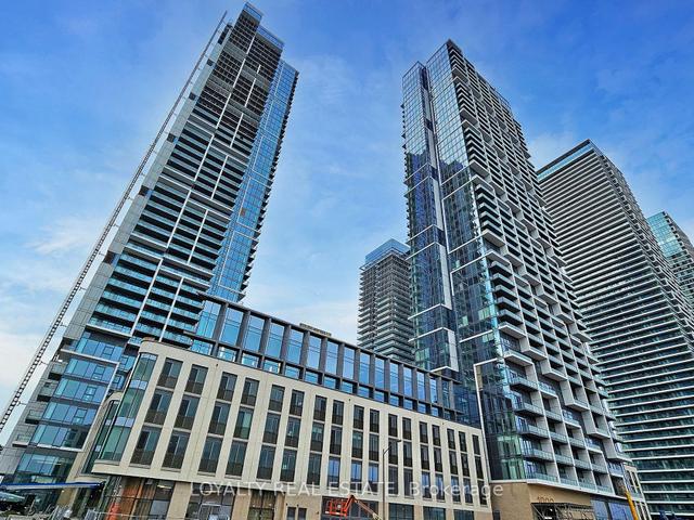 1000 Portage Pkwy, Concord, ON | Condos.ca