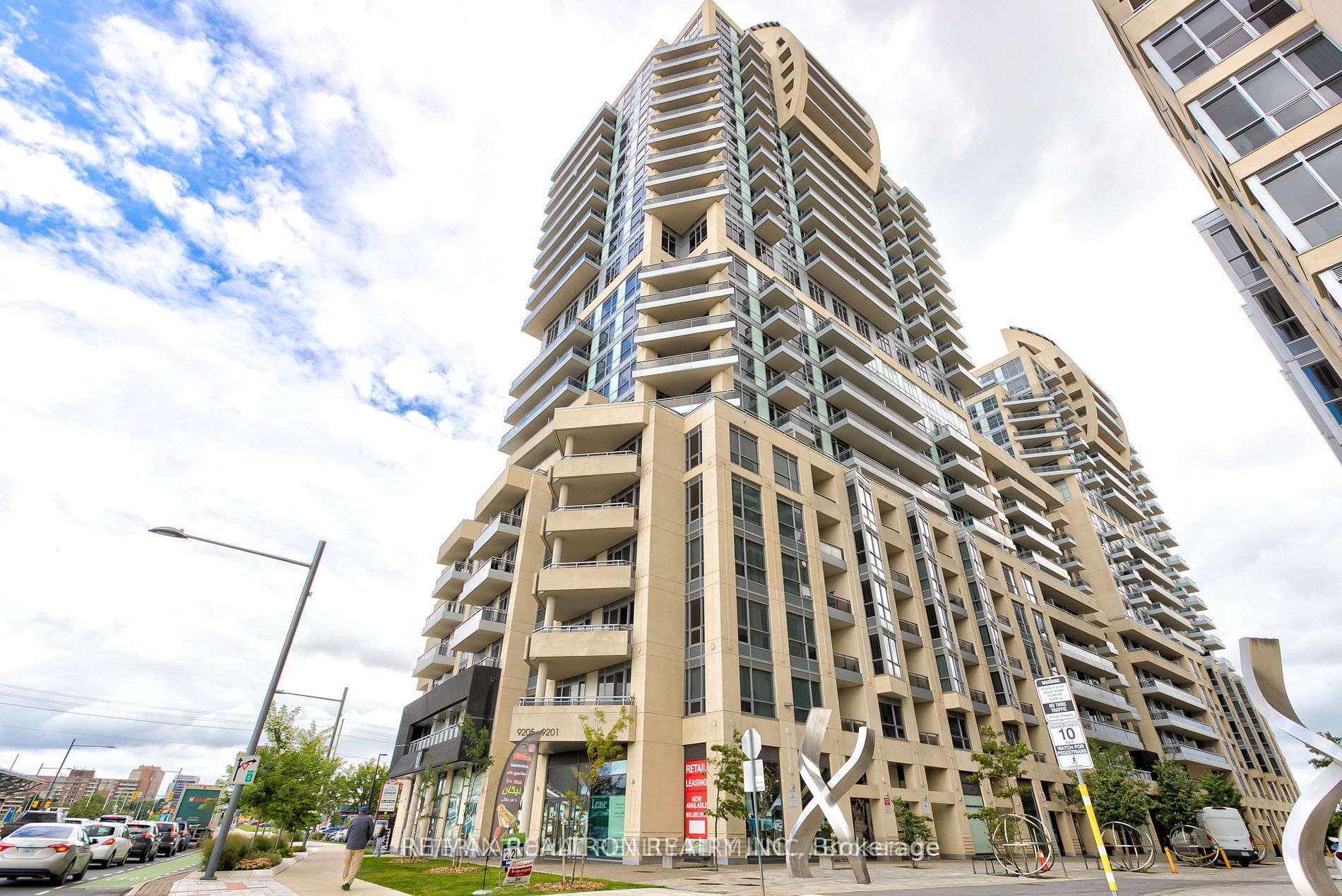 812 - 9201 Yonge St, Richmond Hill | Terminated, N8075432 | Condos.ca