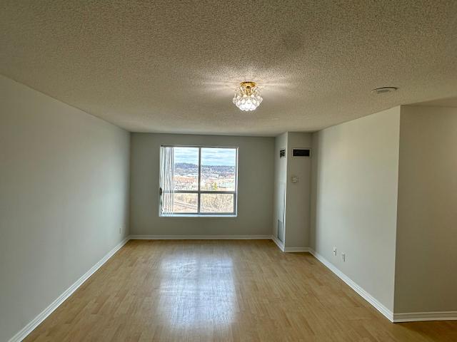 PH22 - 3 Ellesmere St, Richmond Hill | Expired, N8151028 | Condos.ca