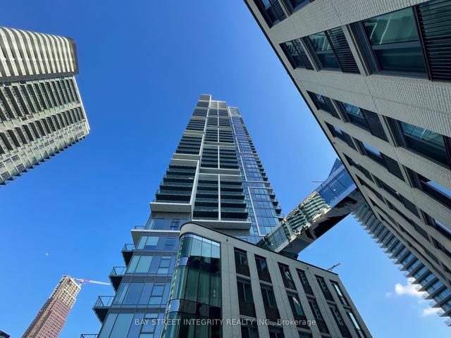 Transit City 5 Condos | 7890 Jane St | 13 Condos for Sale & 19 Condos ...