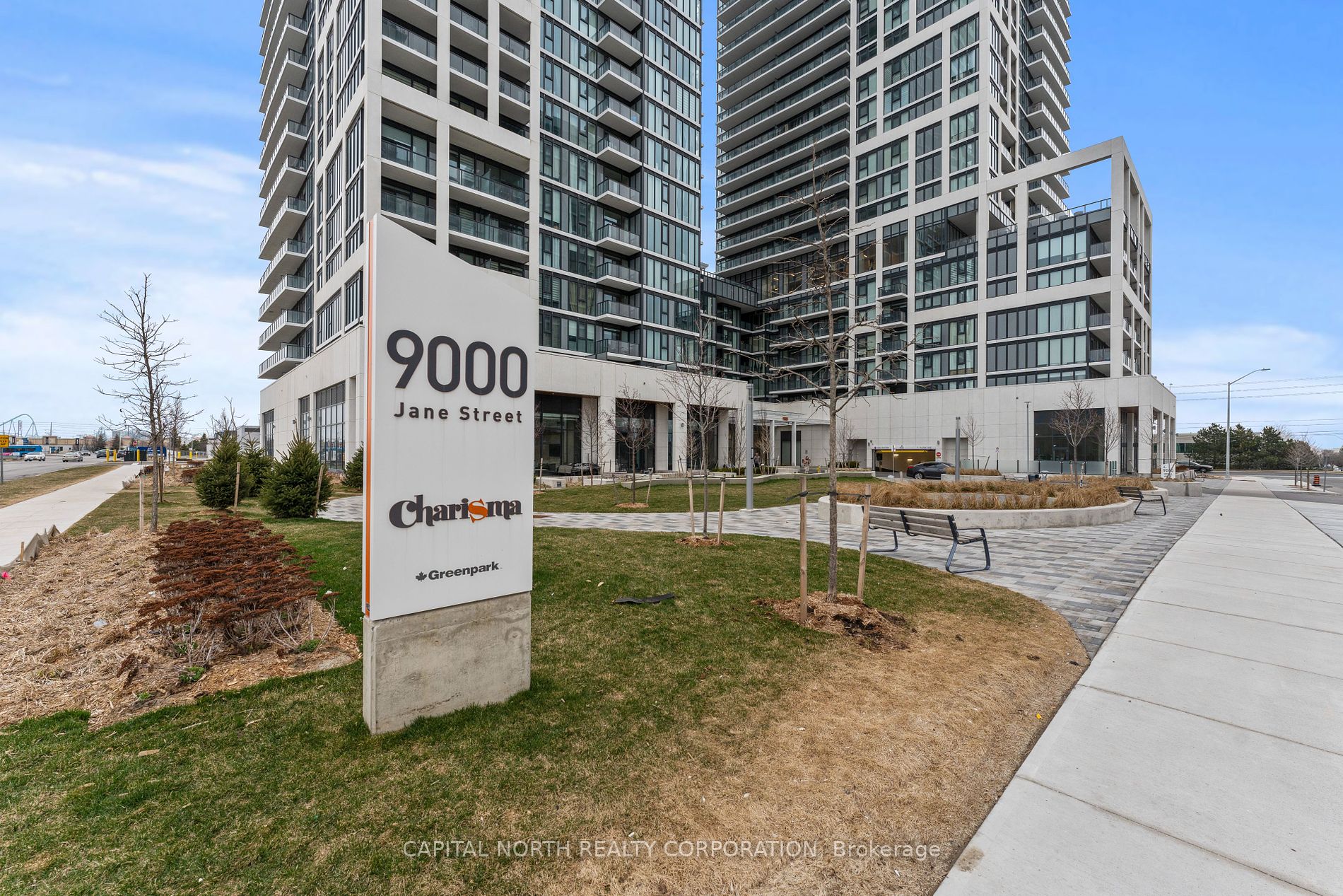 1010 - 9000 Jane St, Vaughan | Sold, N8410272 | Condos.ca