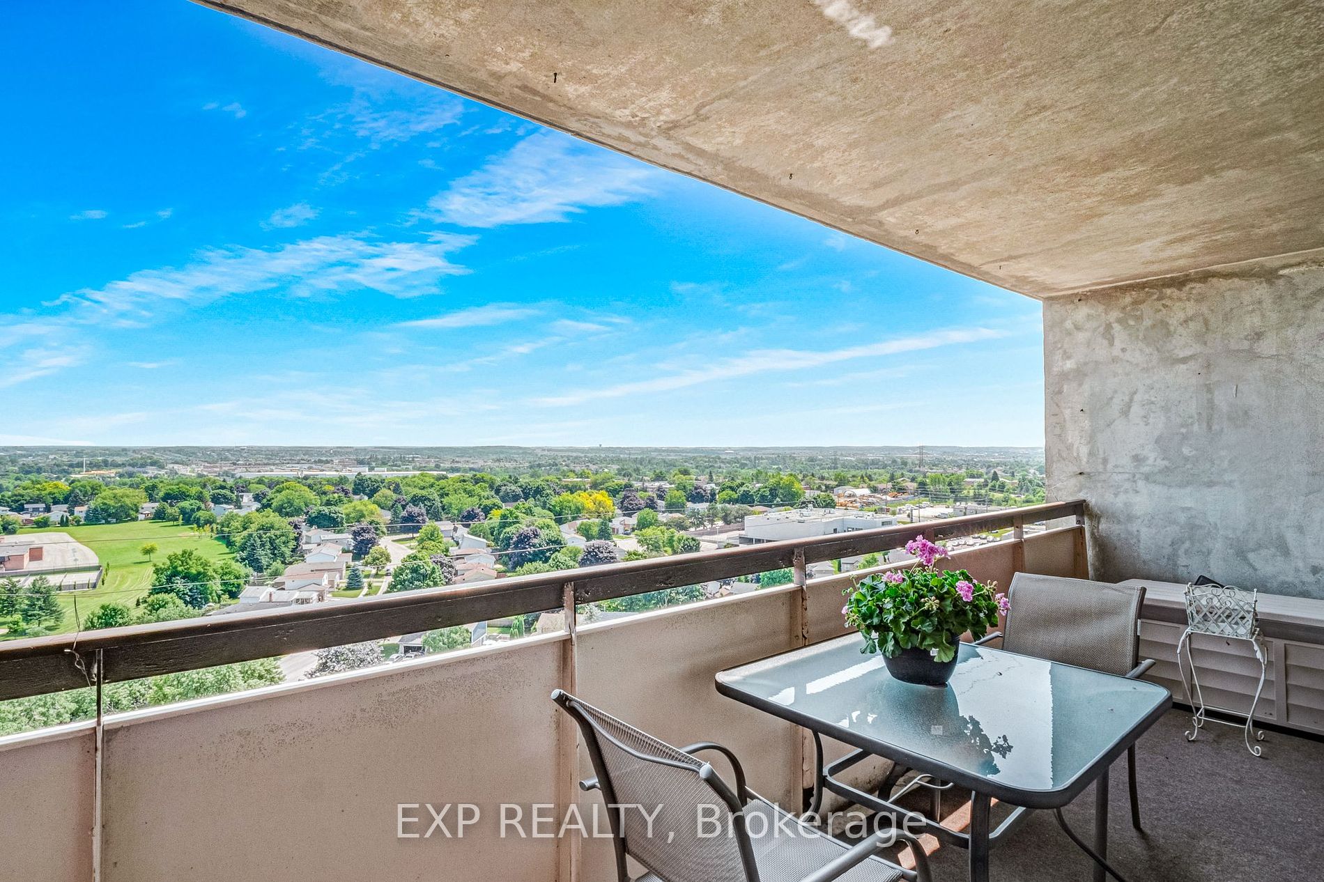 1007 - 40 William Roe Blvd, Newmarket | Terminated, N9048827 | Condos.ca