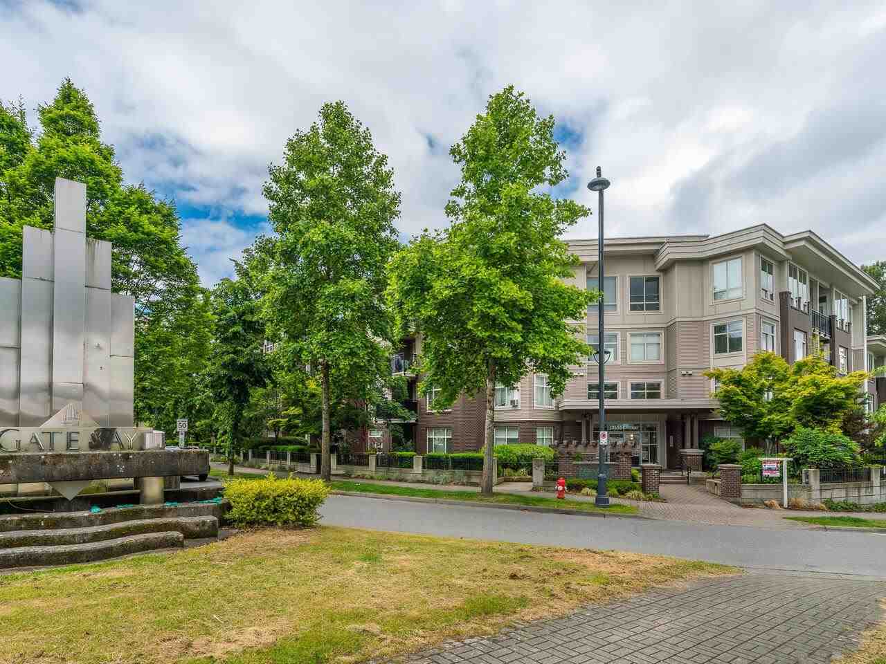 104 - 13555 GATEWAY DRIVE, Surrey | Sold, R2591632 | Condos.ca
