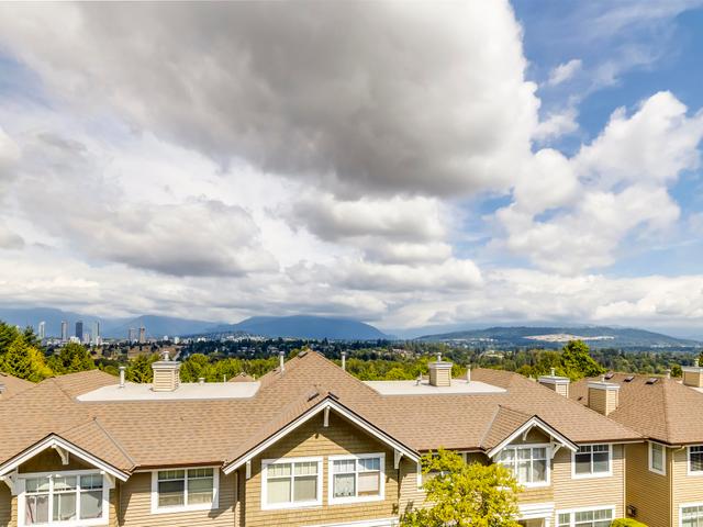 10 - 5298 OAKMOUNT CRESCENT, Burnaby | Terminated, R2608196 | Condos.ca