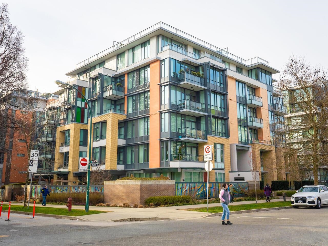 308 - 2565 MAPLE STREET, Vancouver | Terminated, R2664249 | Condos.ca