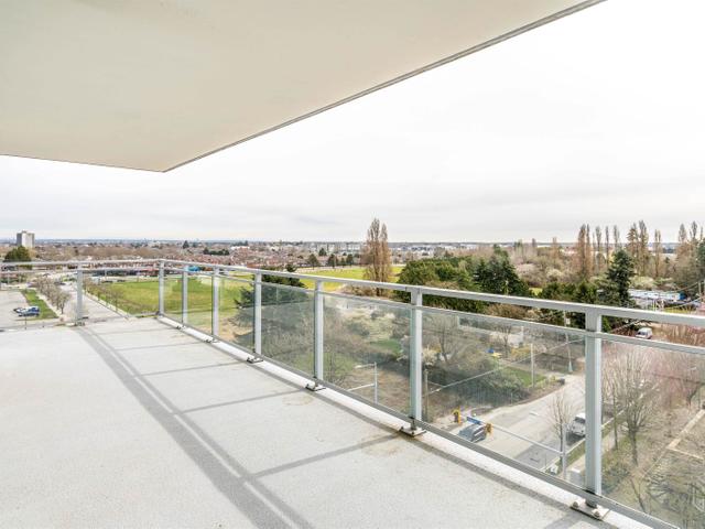 1005 - 8677 CAPSTAN WAY, Richmond | For Sale @ $1,188,000 | Property.ca