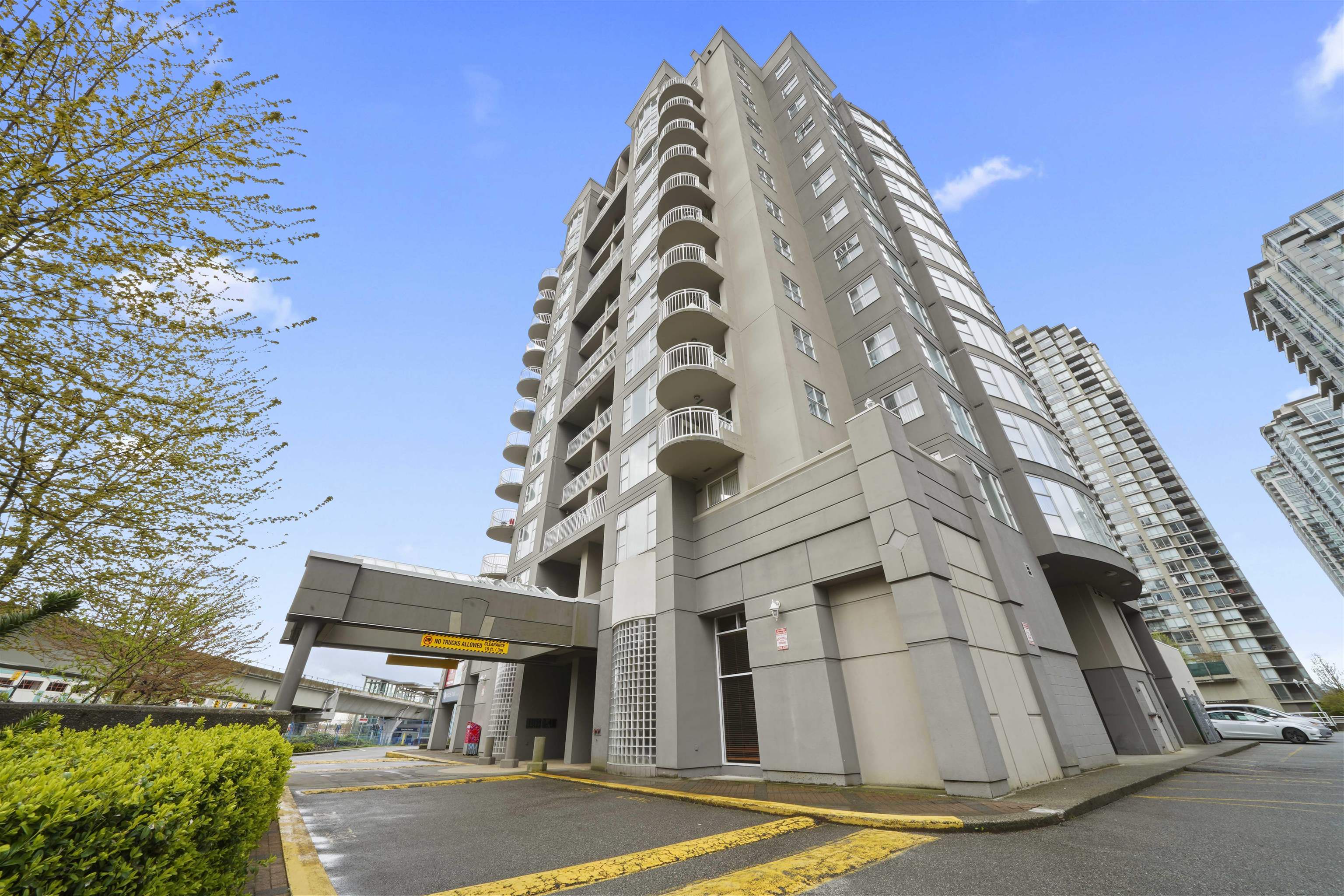 405 - 1180 PINETREE WAY, Coquitlam | Sold, R2681930 | Condos.ca