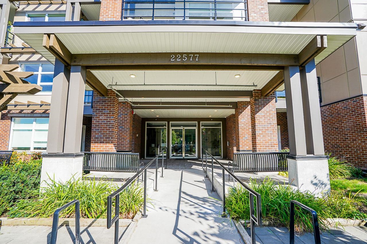 504 - 22577 ROYAL CRESCENT, Maple Ridge | For Sale @ $734,900 | Condos.ca