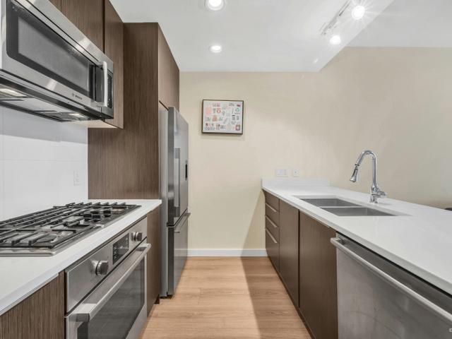 1004 - 8677 CAPSTAN WAY, Richmond | Expired, R2735021 | Property.ca