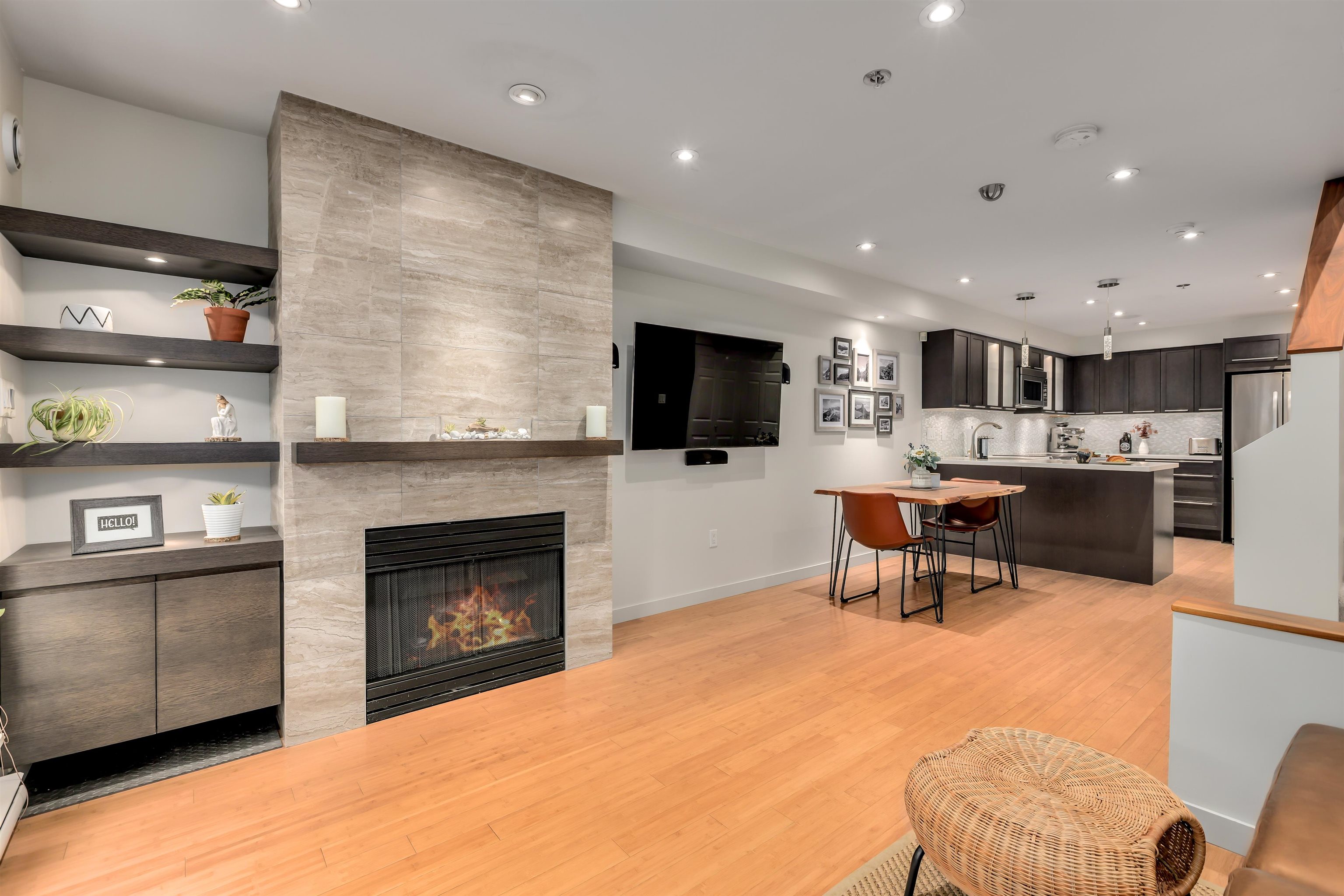 246 - 2565 W BROADWAY, Vancouver | Sold, R2735374 | Condos.ca