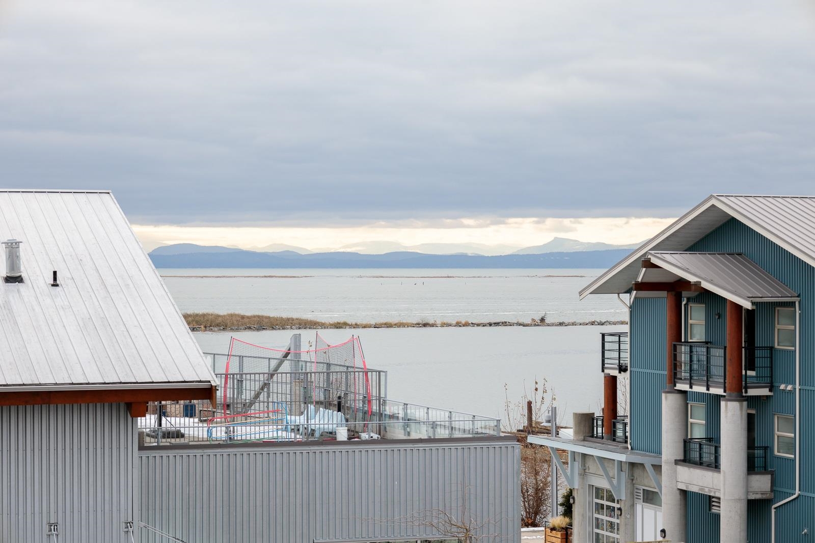 402 - 4233 BAYVIEW STREET, | Sold, R2741929 | Condos.ca