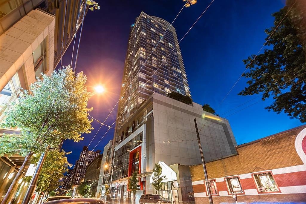 3202 - 833 S SEYMOUR STREET, | Leased, R2788366 | Condos.ca