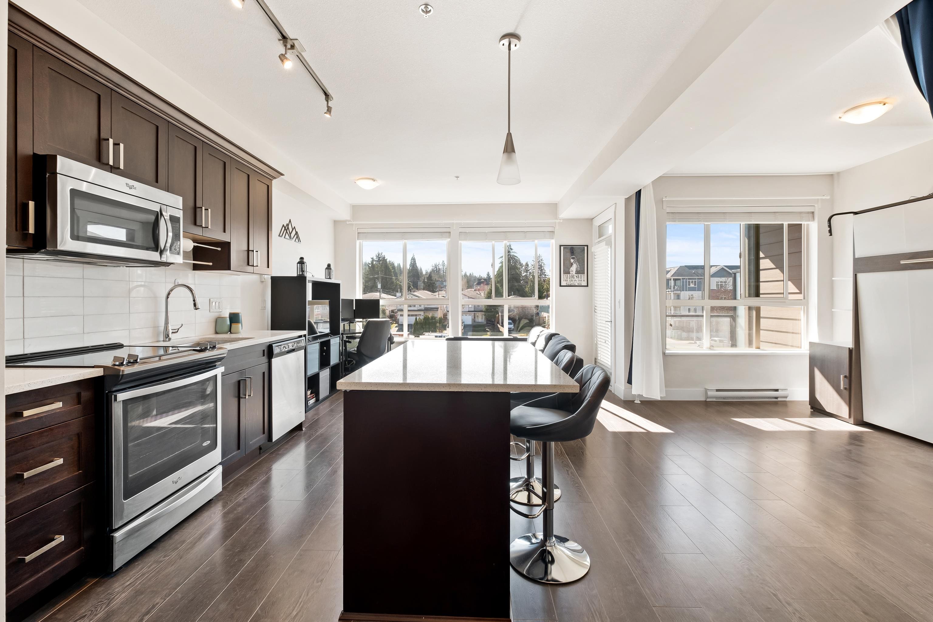 306 - 2288 WELCHER AVENUE, Port Coquitlam | For Sale @ $460,000 | Condos.ca