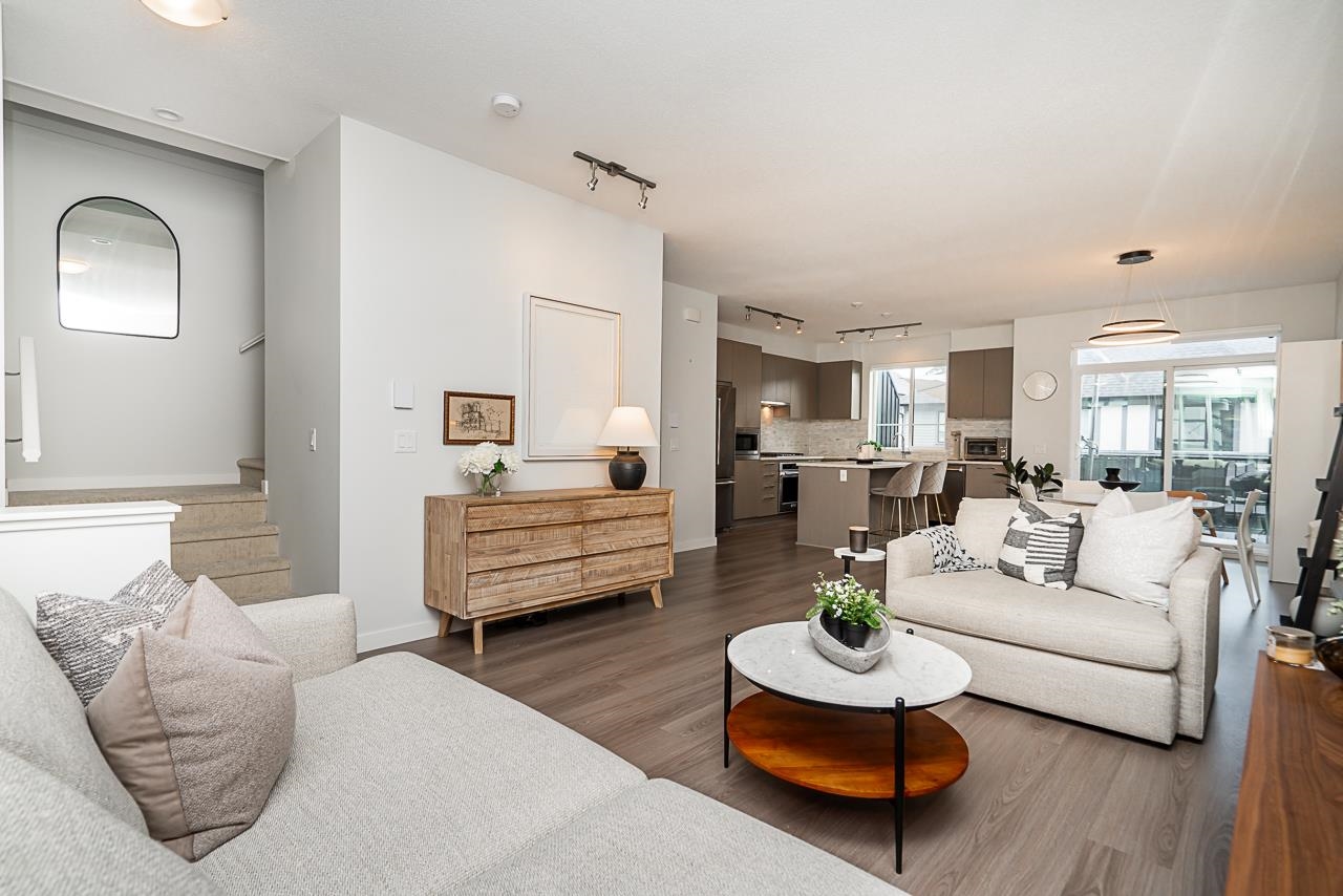 85 - 3500 BURKE VILLAGE PROMENADE, Coquitlam | Sold, R2912114 | Condos.ca