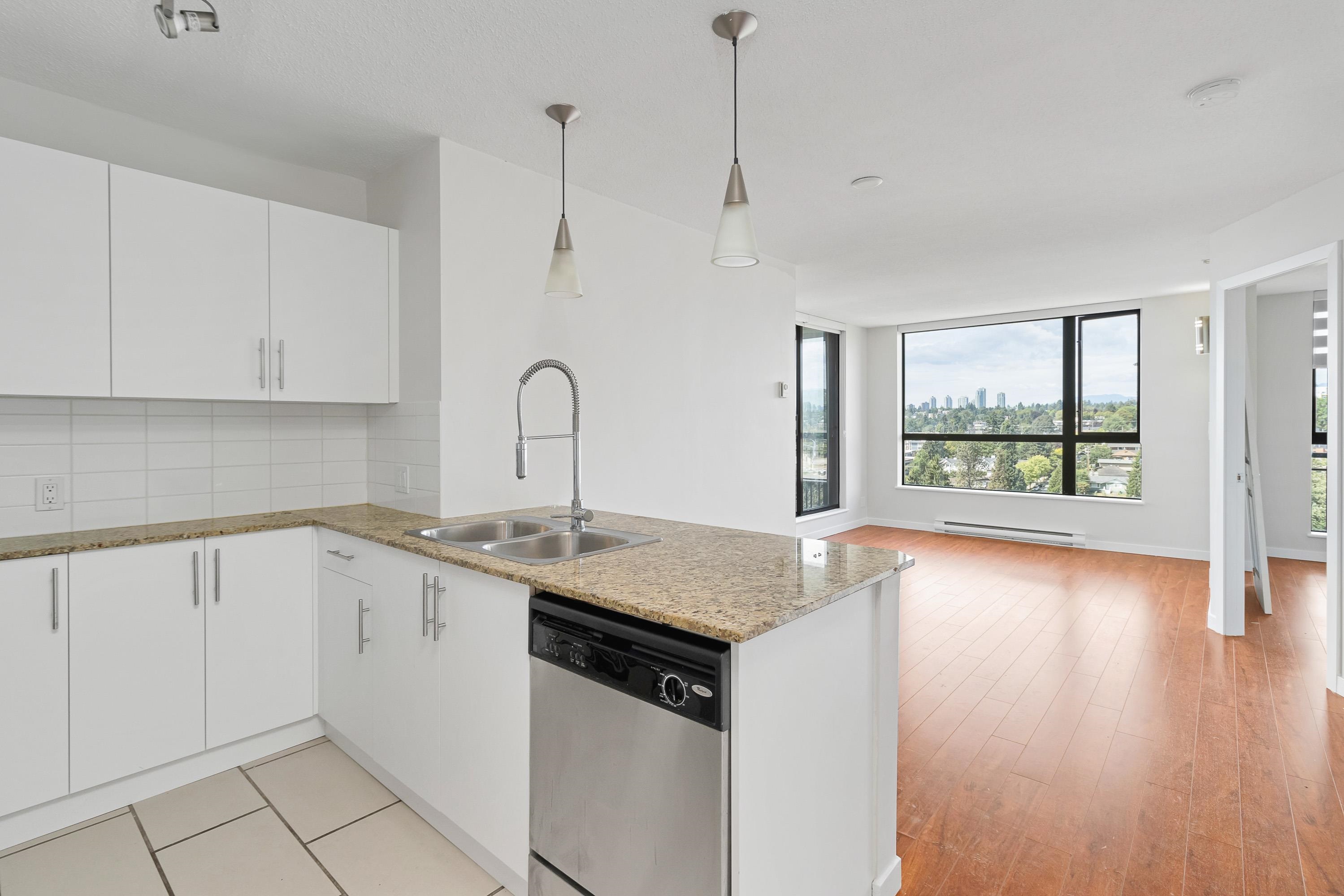 1601 - 814 ROYAL AVENUE, New Westminster | For Sale @ $649,900 | Condos.ca