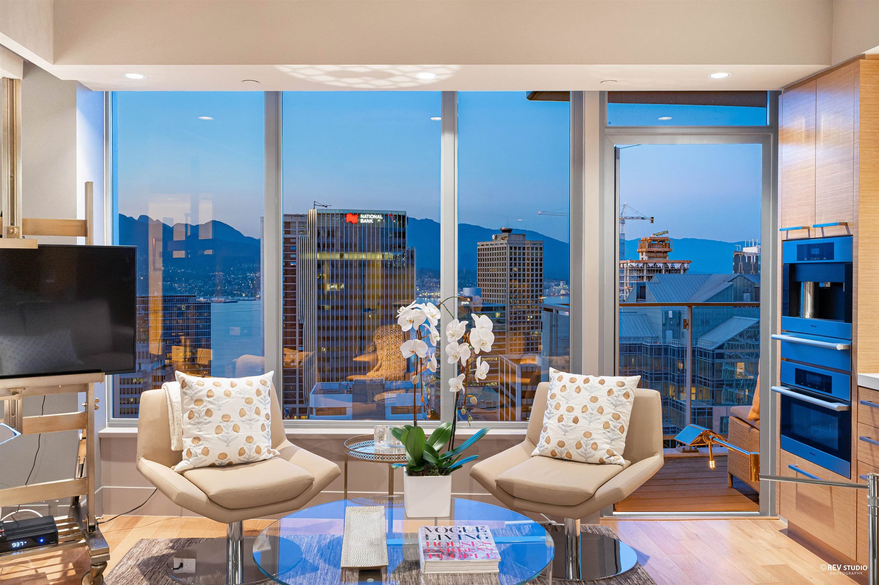 2703 - 667 HOWE STREET, Vancouver | For Sale @ $999,990 | Condos.ca