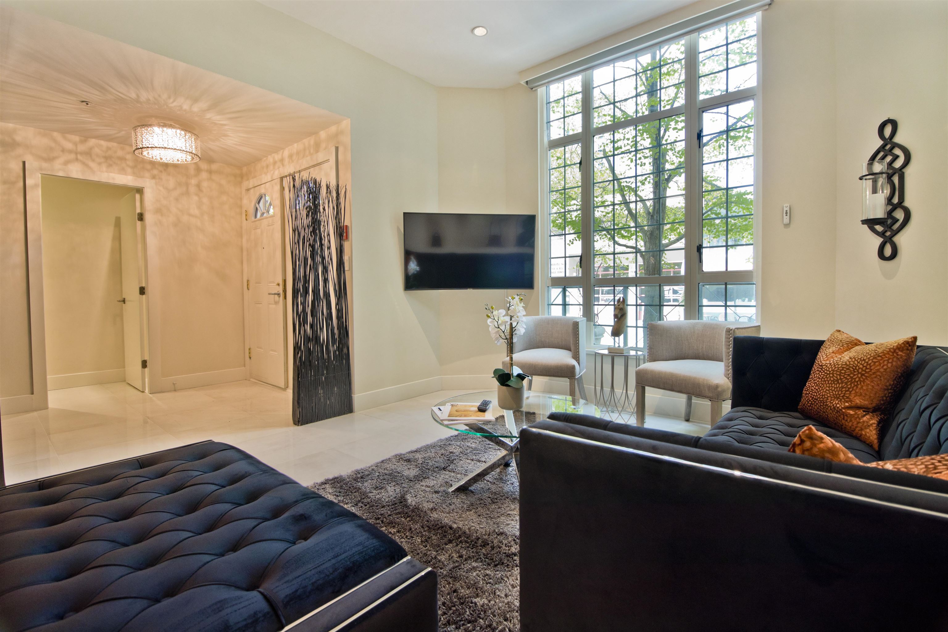102 - 888 HAMILTON STREET, Vancouver | For Sale @ $1,568,000 | Condos.ca