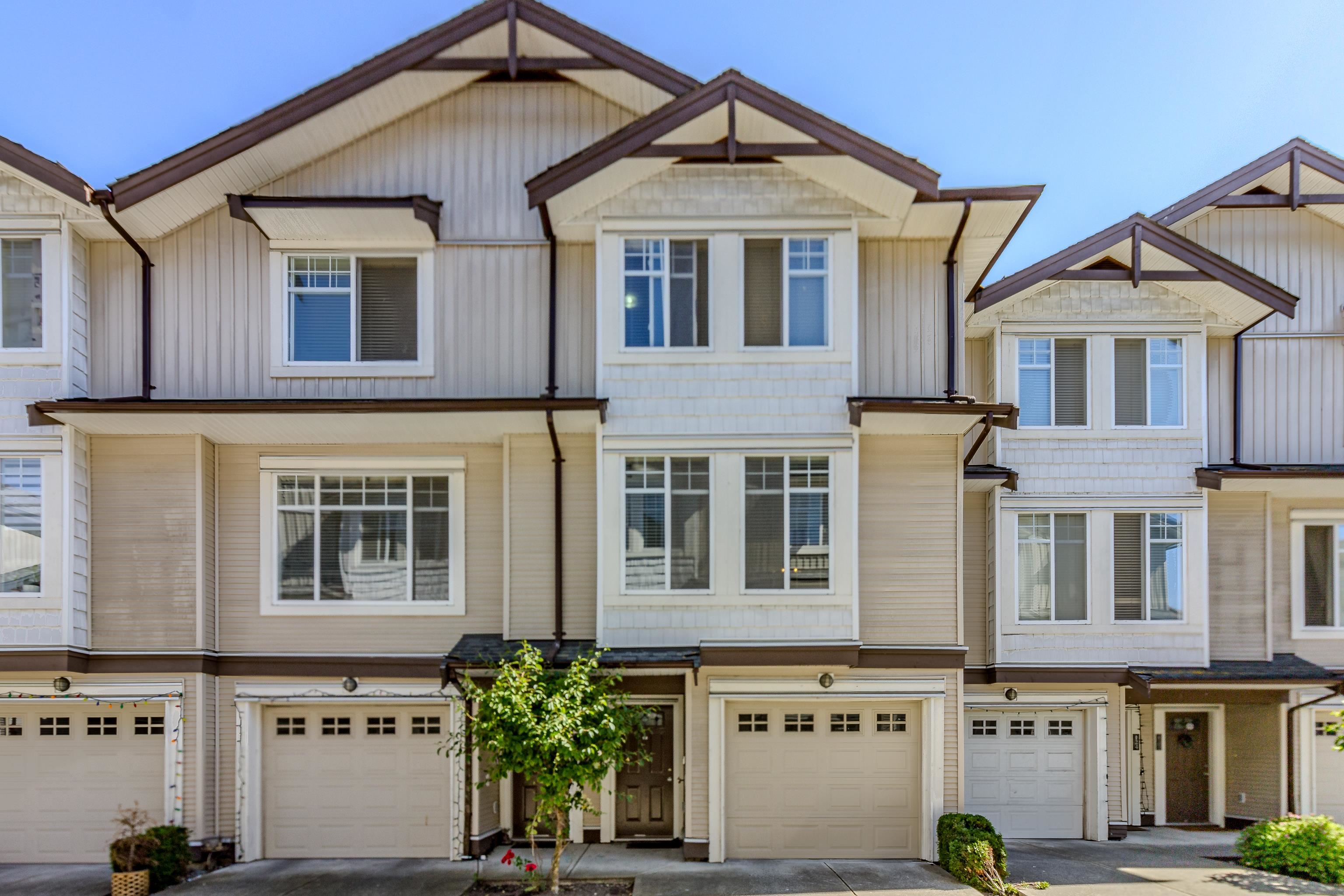 25 - 7156 144 STREET, Surrey | For Sale @ $799,999 | Condos.ca