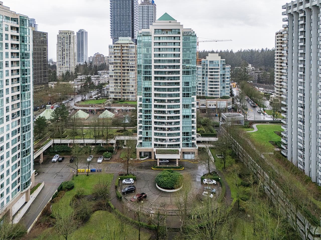 201 - 5899 WILSON AVENUE, Burnaby | For Sale @ $848,000 | Condos.ca