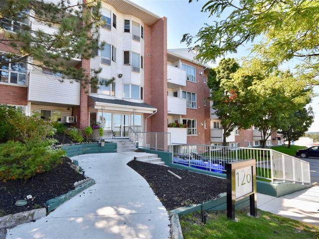 B07 - 126 Bell Farm Rd, Barrie | Sold Conditional, S5335982 | Condos.ca
