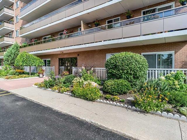 203 - 414 Blake St, Barrie | Sold, S5348894 | Condos.ca