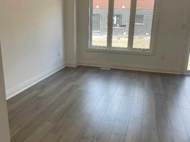 74 Fairlane Ave, Barrie, ON | Condos.ca