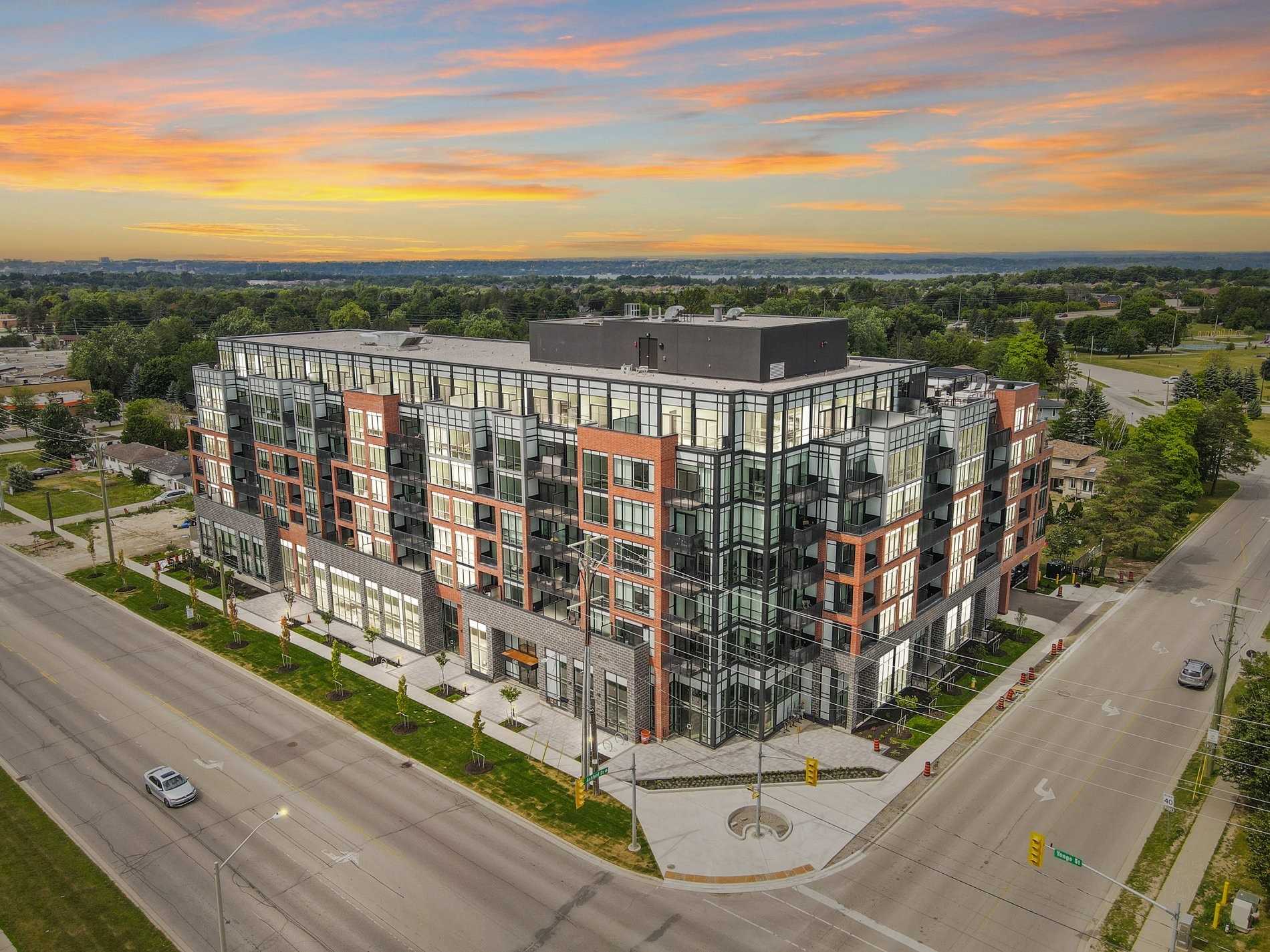 PH02 - 681 Yonge St, Barrie | Leased, S5715676 | Condos.ca
