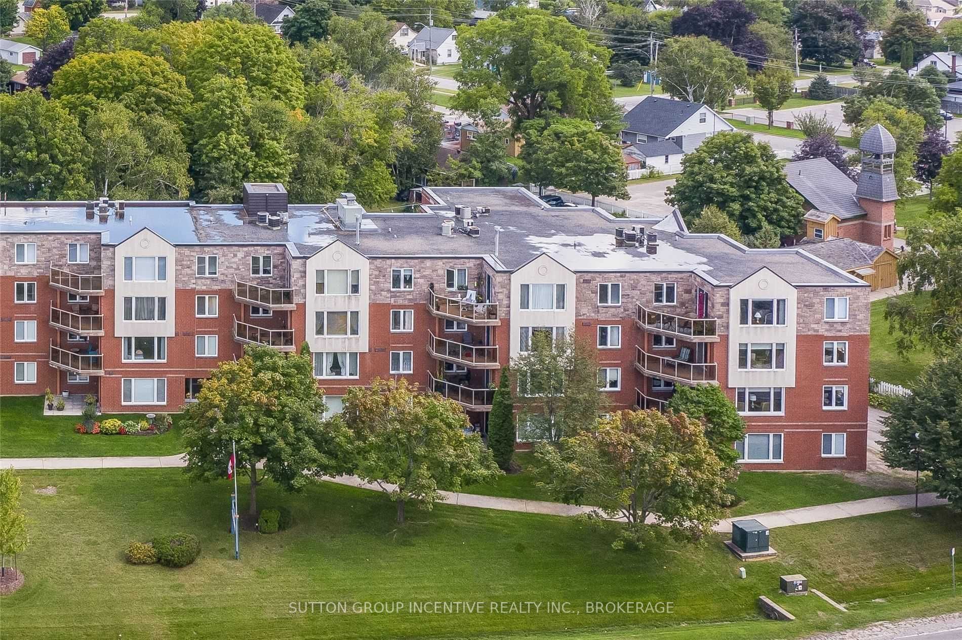 205 - 11 Beck Blvd, Penetanguishene | Suspended, S6003127 | Condos.ca