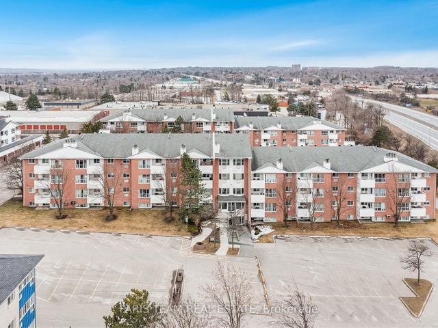 303 - 126 Bell Farm Rd, Barrie | Sold, S8173144 | Condos.ca