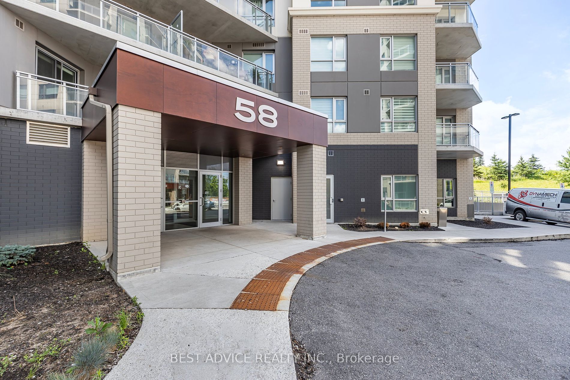 1115 - 58 Lakeside Terr, Barrie | For Sale @ $1,154,000 | Condos.ca
